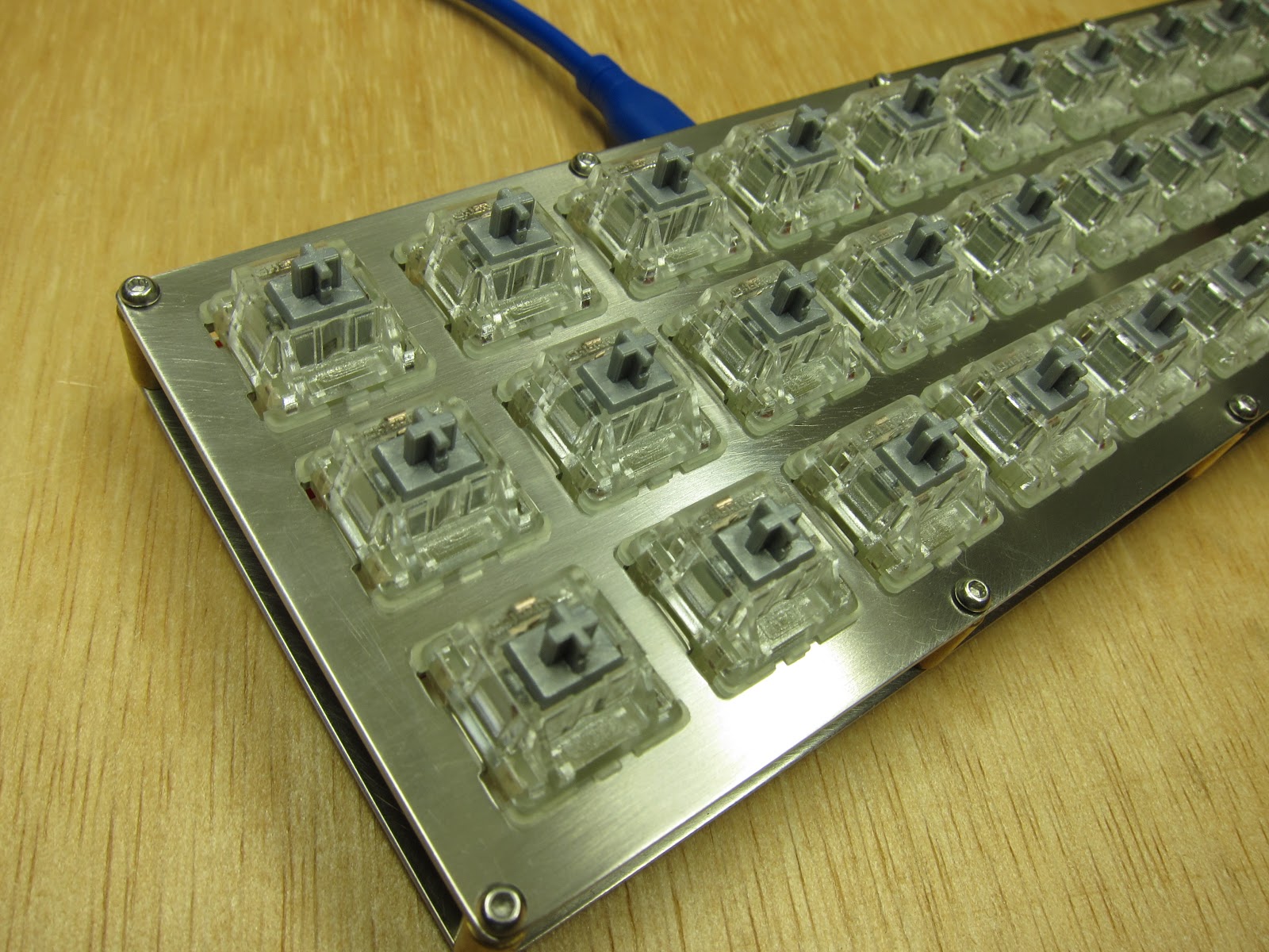 40% Keyboards: Tomato 1.3 30% RGB