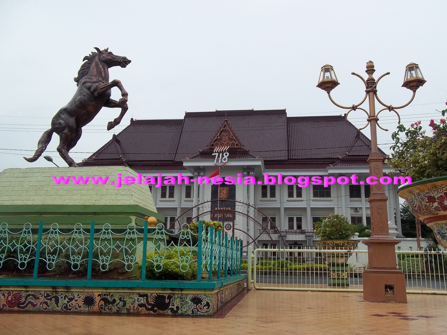 Misteri Tentang Makam Ronggolawe di Tuban - Kompasiana.com