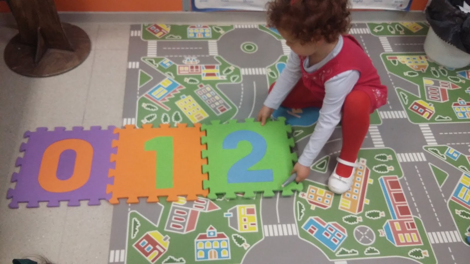 AULA INFANTIL : Jugando con los números.