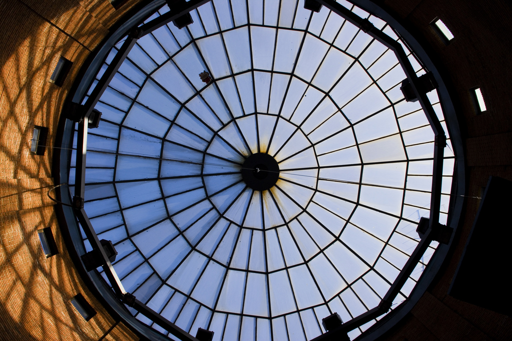 COMPOSICIÓN EN SI MISMA