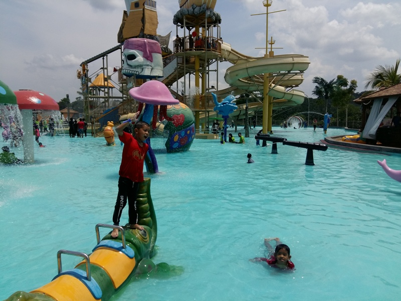 TRAVELOG: BANGI WONDERLAND THEMEPARK : Water Cannon Pertama di Malaysia