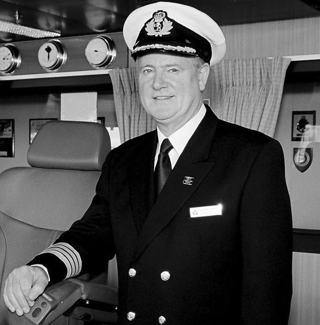 The Captain's Table: Commodore Bernard Warner Retires