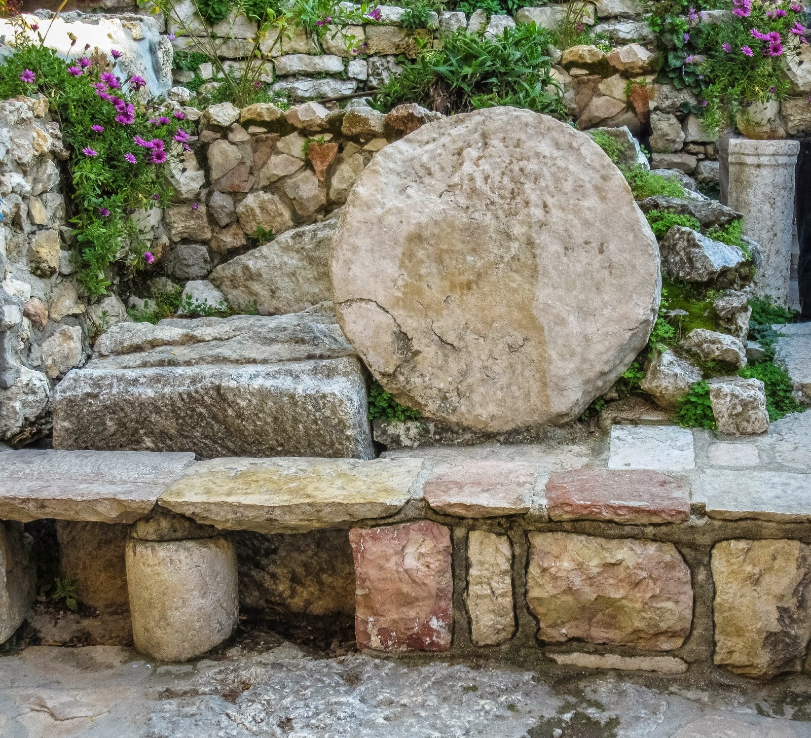 Cannundrums: The Garden Tomb - An Alternate Site for the Tomb of Christ
