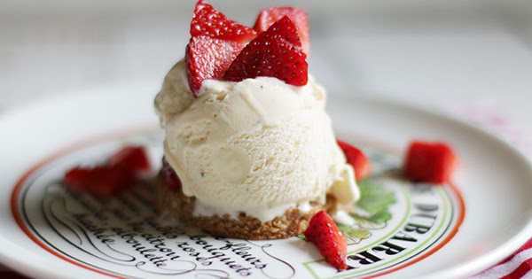 Strawberry Shortbread with Ice Cream | Creative Green Living