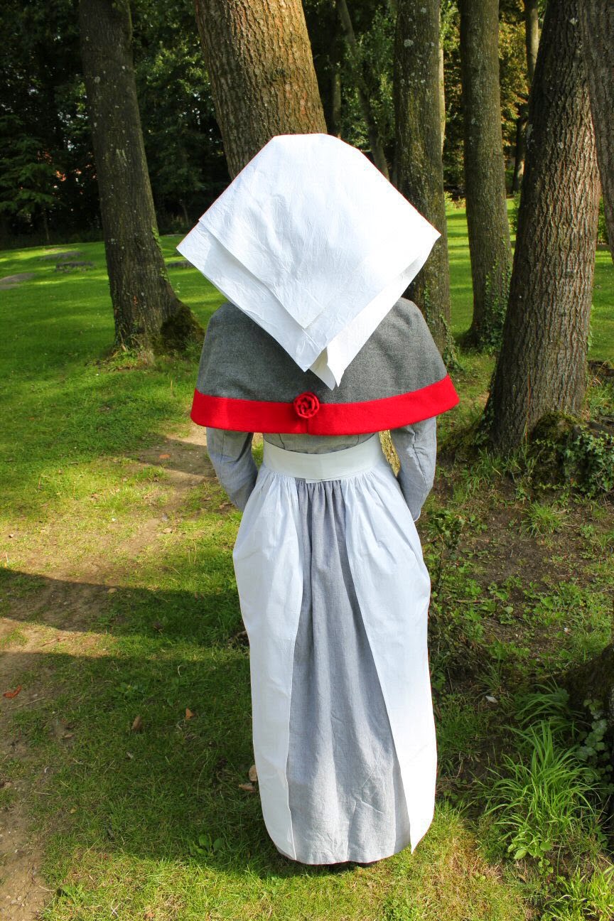 Miss Hendrie's Workbook: World War I QAIMNS Reserve nurse uniform