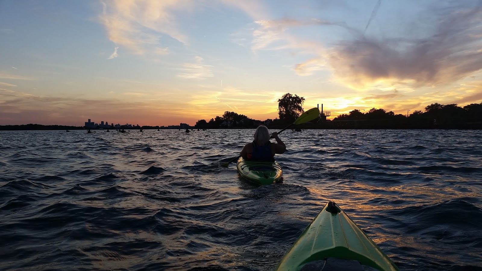 Hip In Detroit: My Evening Kayaking on The Detroit River