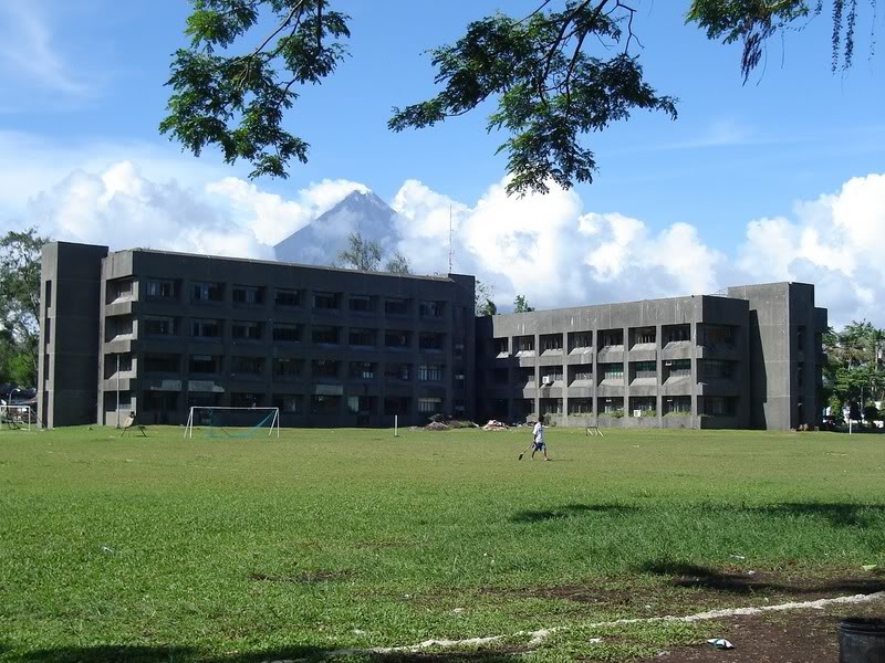 BicoL uNIvERsiTy