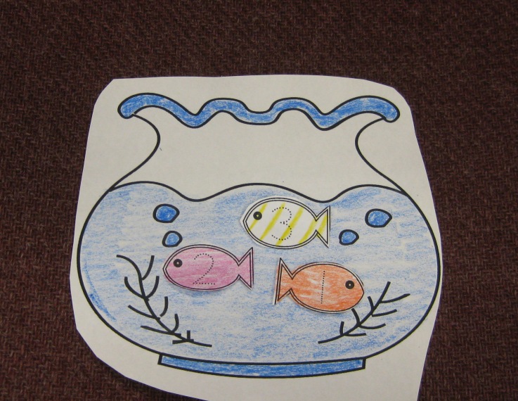 Preschool Storytime Crafts: Aquarium