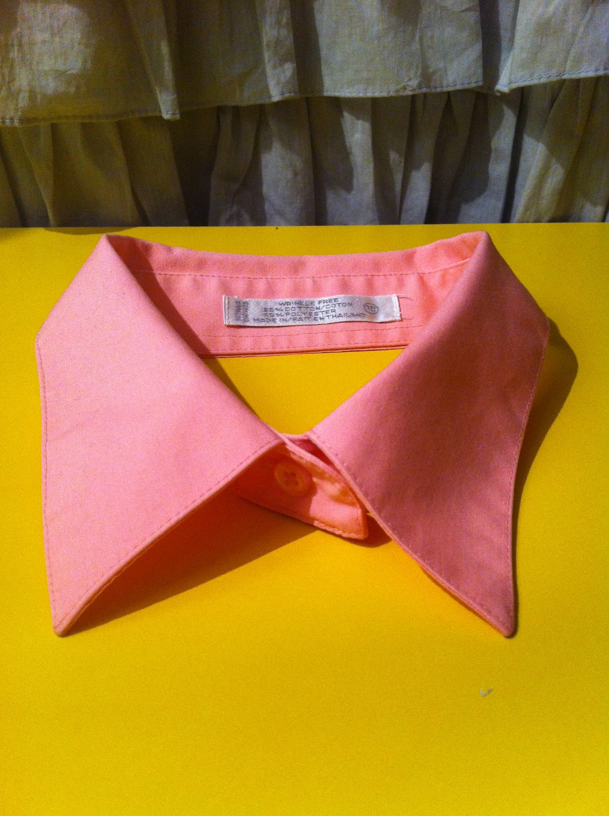 WANTS, LOVES, MUST-HAVES: MUST-HAVES: DIY (No Sew) Detachable Collar