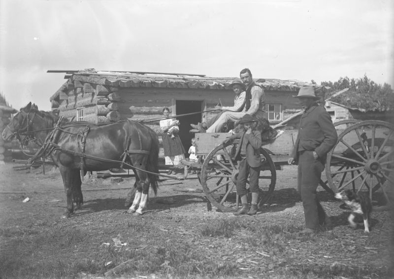 Beautiful Photos Document Farm Life of Spruce Grove, Alberta, Canada in ...