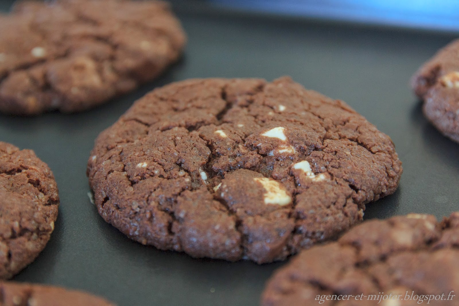 Agencer et Mijoter: Cookies aux 3 chocolats