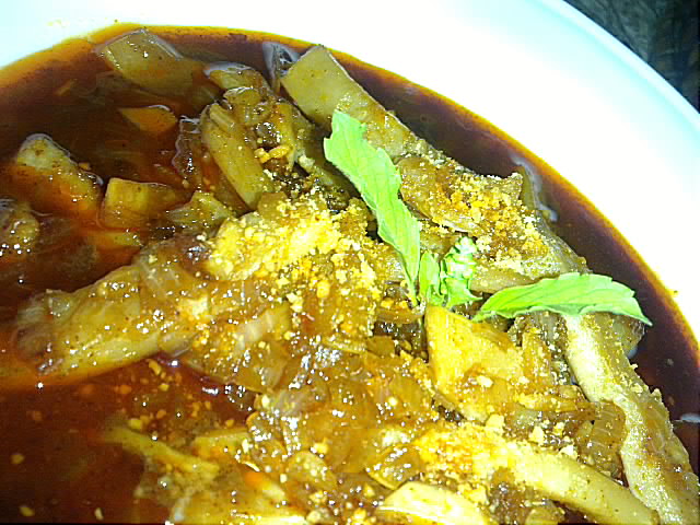 FAMILY JANNATI: SAMBAL SOTONG GETAH