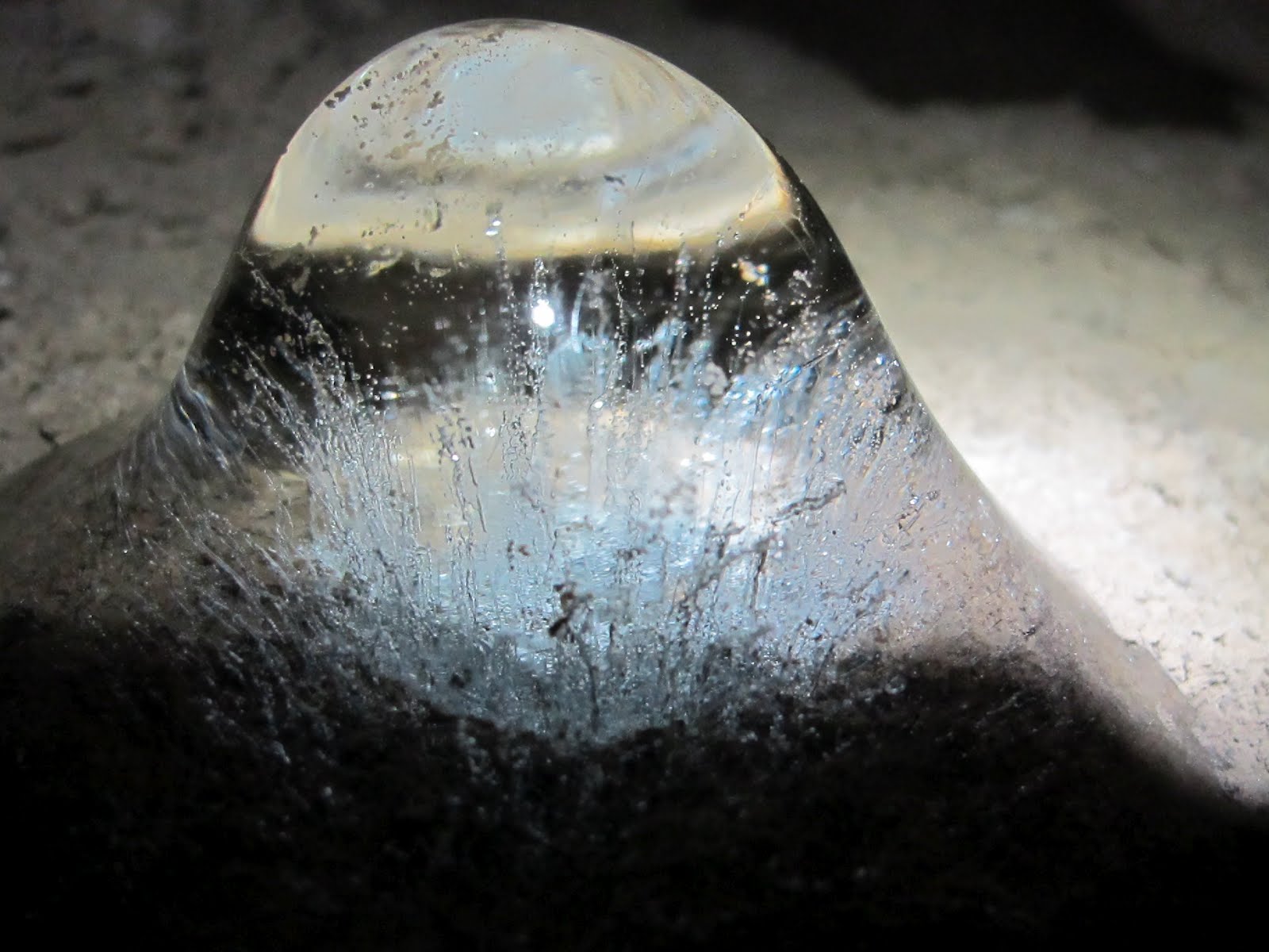 toilet training a furry cat with frictionless paws: Niter Ice "Caves"