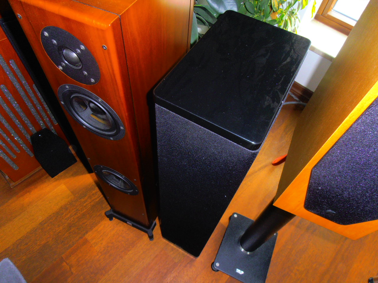 Stereo i Kolorowo - Underground: Kolumny Definitive Technology BP6