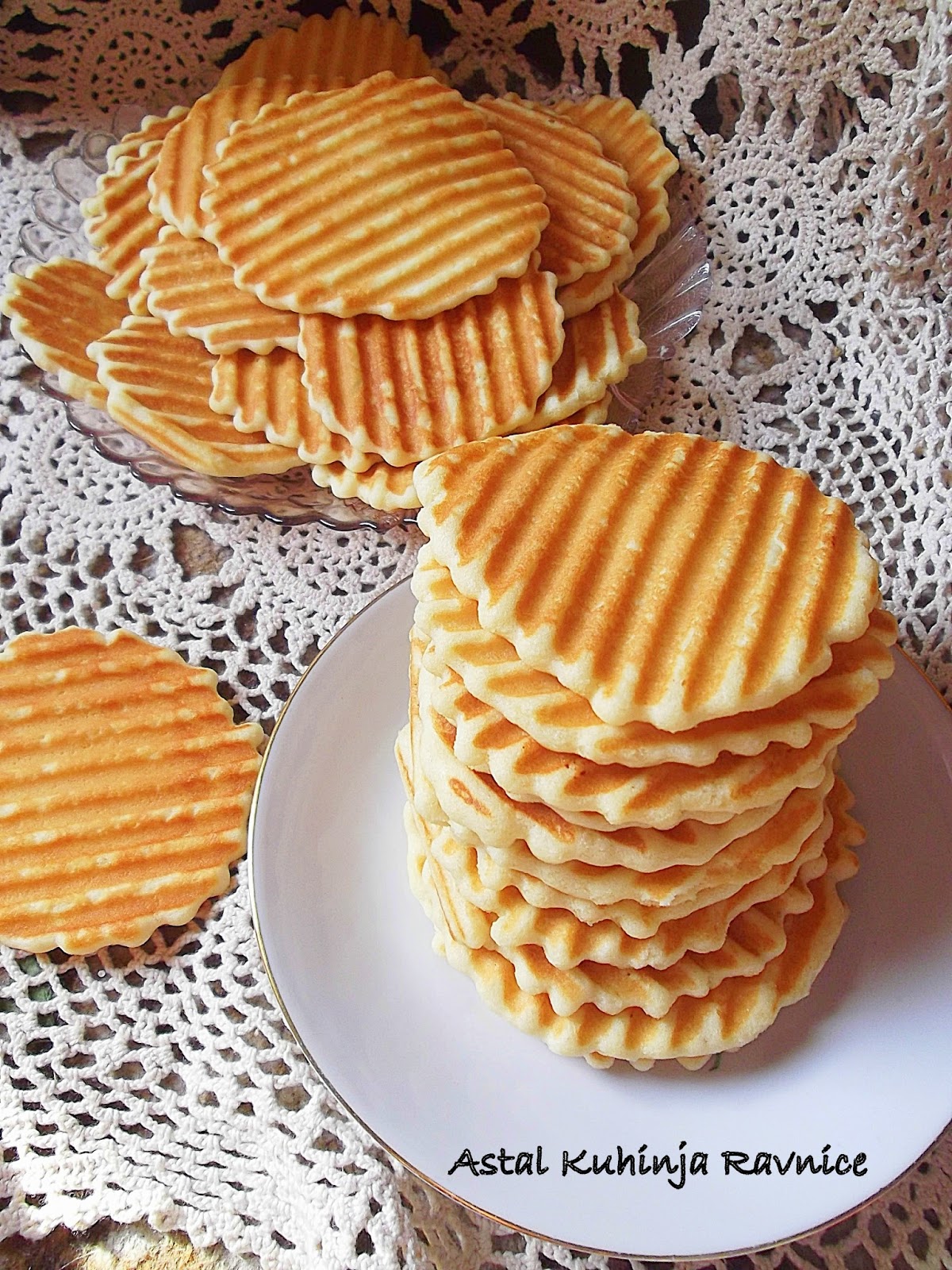 Astal Kuhinja Ravnice: XXL Bakin Kolač-KING SIZE i Rafaelo Bakin Kolač