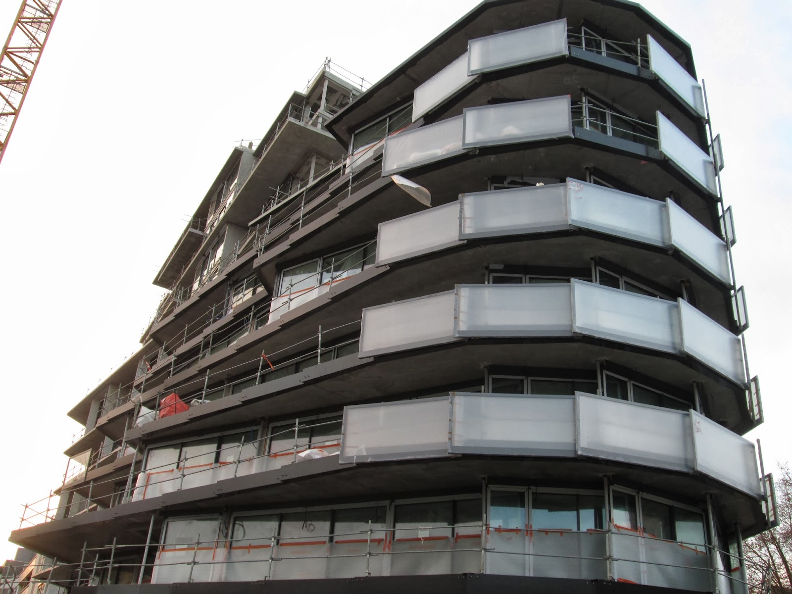EntreVoir: Jean Nouvel - l'immeuble Cap Mail - Rennes suite ...