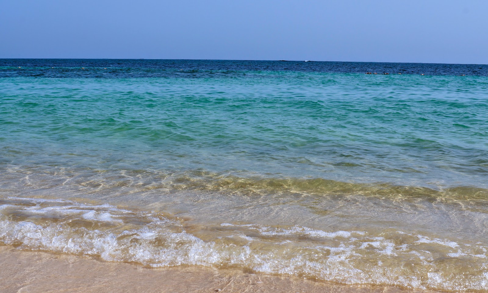 Emtalks: Montego Bay Jamaica: A Cheeky Beach Break