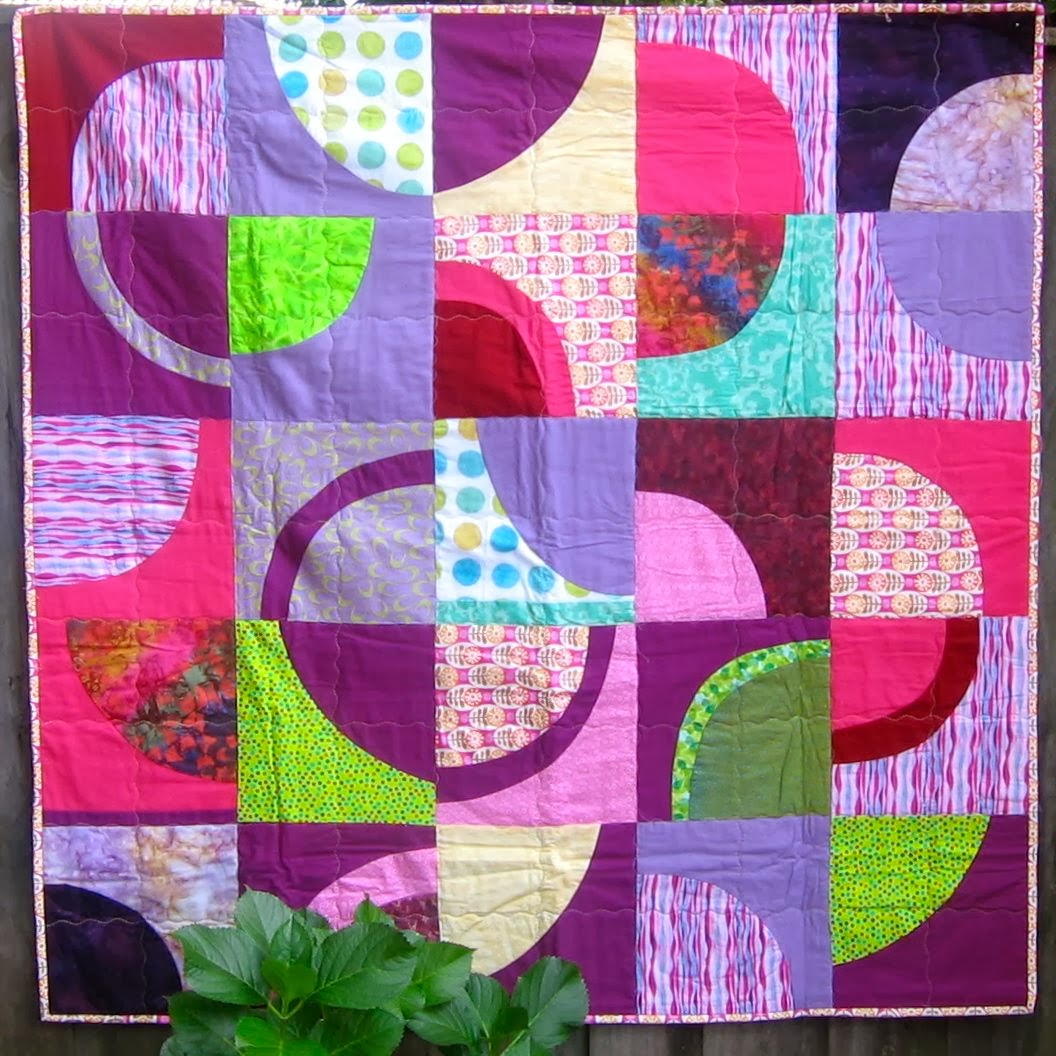 Fairholme Quilters: 'Serendipity Circles' workshop quilts