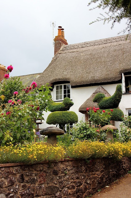 Ide's Beautiful and Historic Cottages