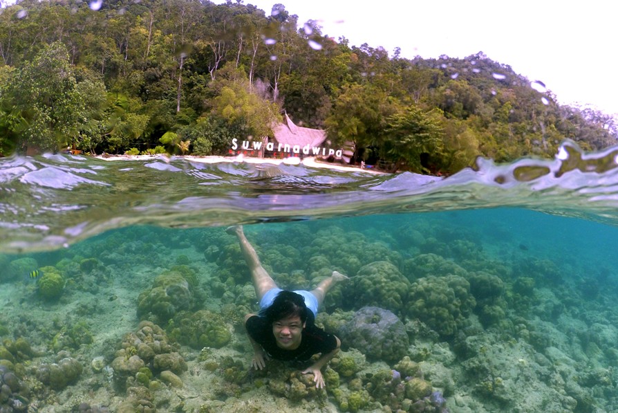 Tempat Wisata Murah di Padang Sumbar paket Penginapan di mandeh pulau ...