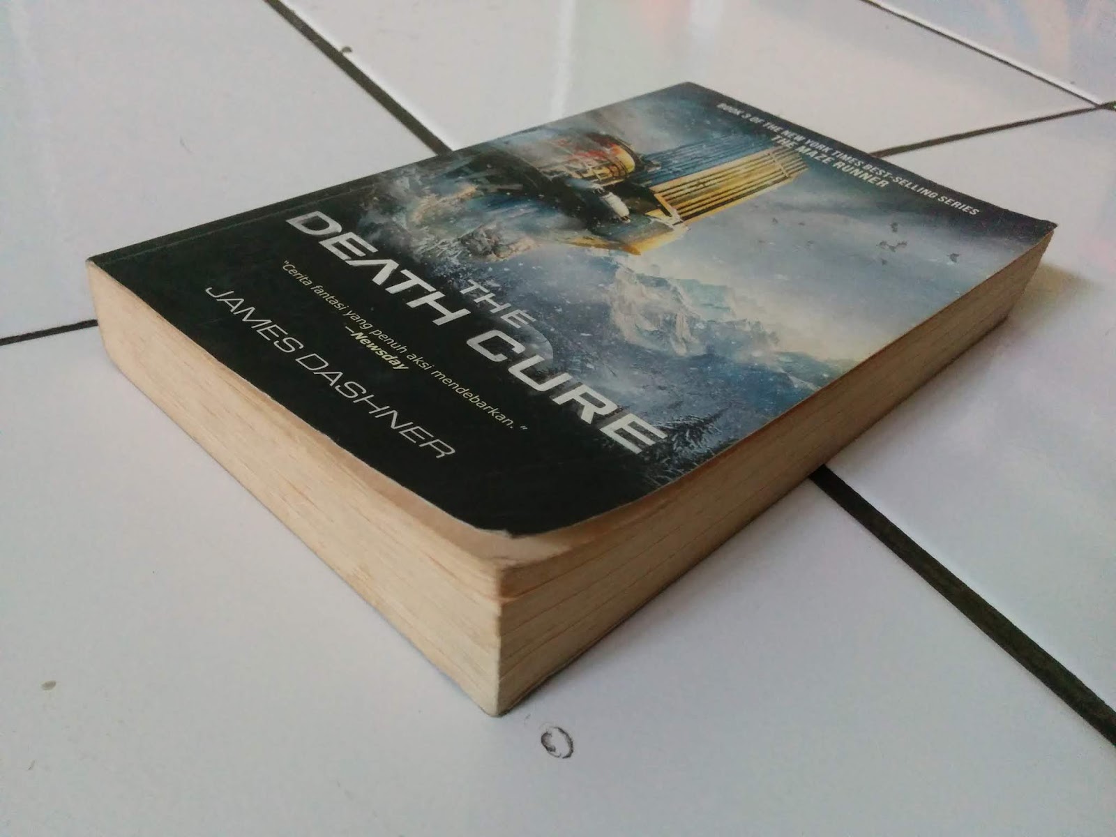The Death Cure (Buku Ketiga Seri The Maze Runner) | Aksiku Toko Buku ...