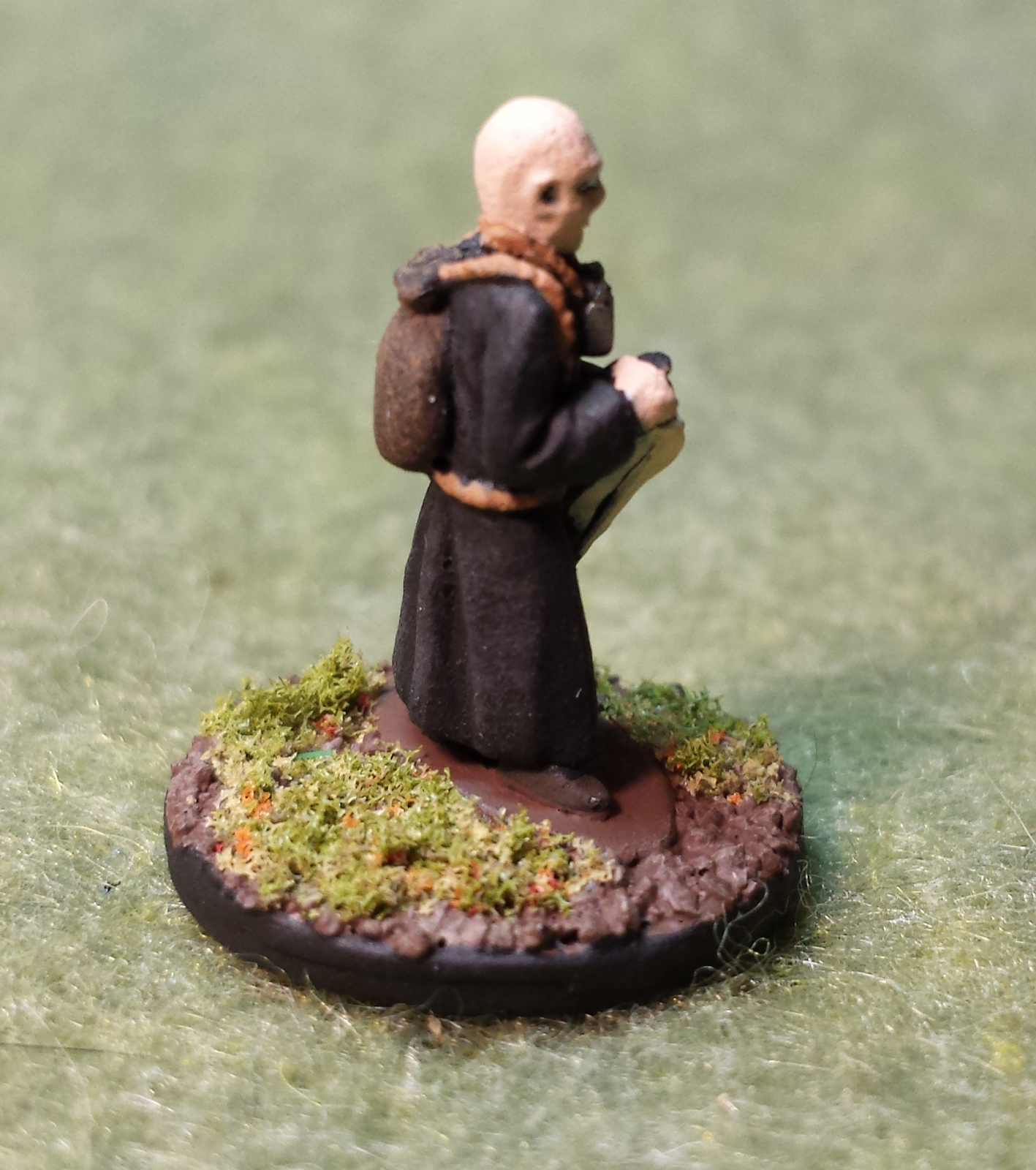 Gesen the 15mm Cleric - Jade Gaming News