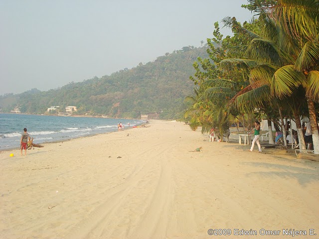 Centros turisticos de Honduaras: la playa de Omoa