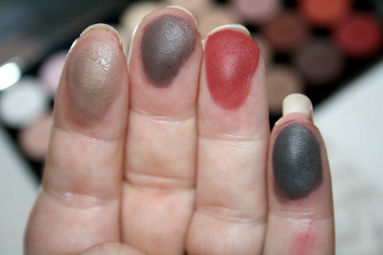 Beautyqueenuk | A UK Beauty and Lifestyle Blog: May 2016