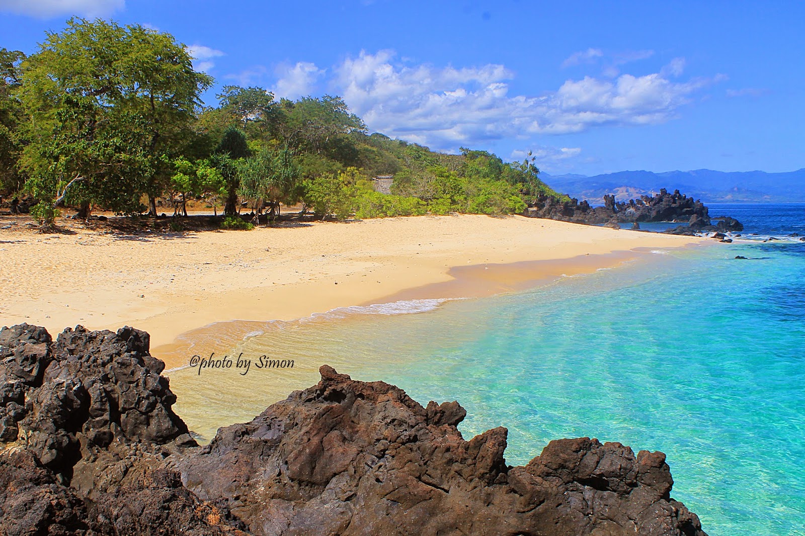 NagiTana : Pantai WATOTENA, the Hidden paradise in Adonara island, NTT