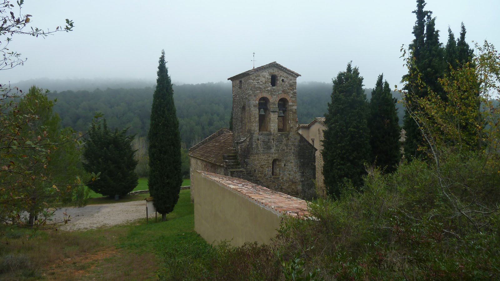 RUTA DEL ROMÁNICO EN BEUDA - Las Rutas de Moskys