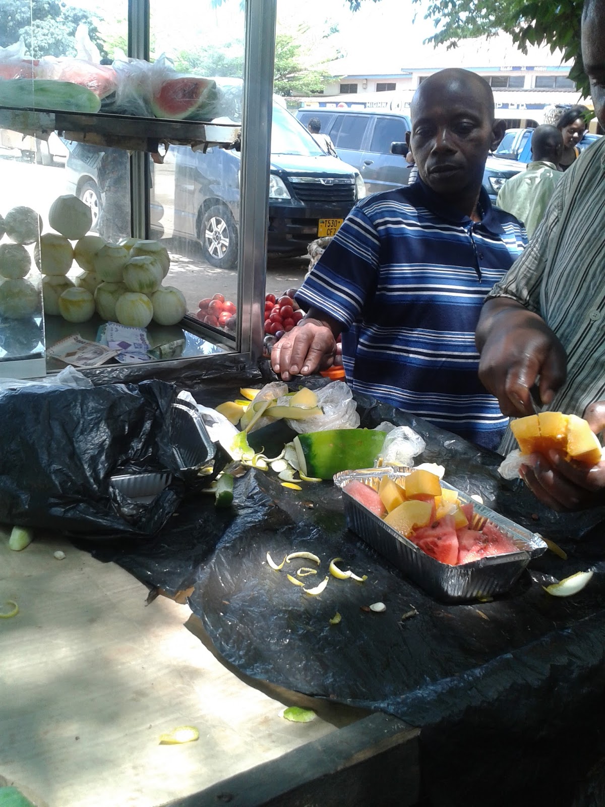 Times in Tanzania: Fruit season: Pineapple and Mango