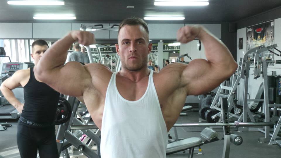 Muscle Lover: Polish muscle hunk Krzysztof Piekarz