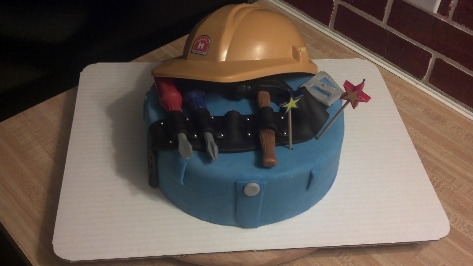 Pinky Promise Cakes: Patrick's tool belt cake