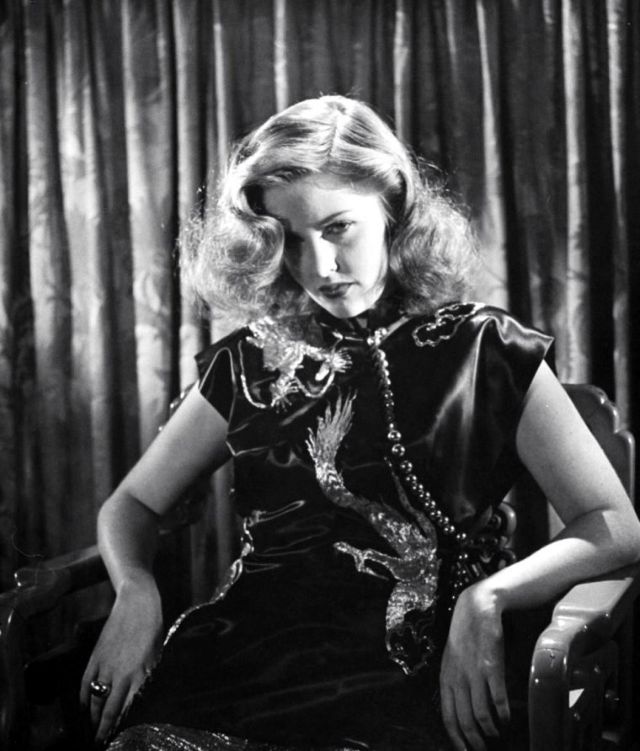 Glamorous Photos of Martha Vickers in the 1940s ~ Vintage Everyday