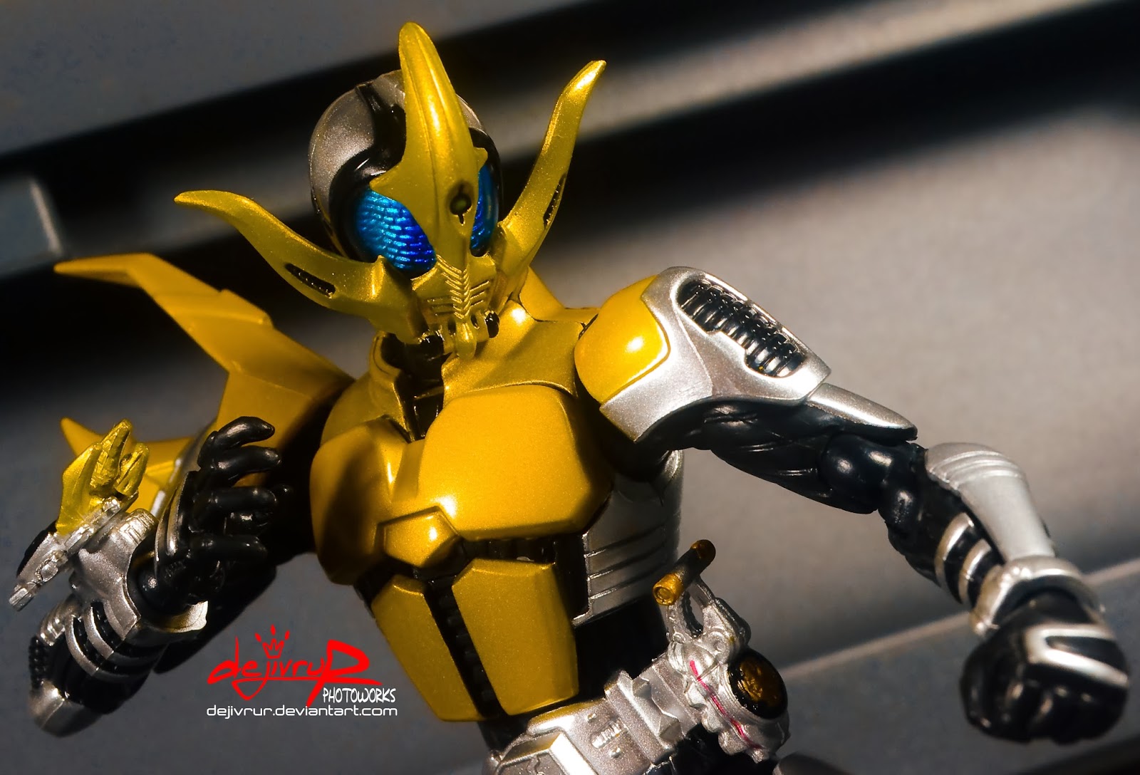 dejivruR photo Gallery: BEHOLD!! ZECT's rider of golden beetle... Kamen ...