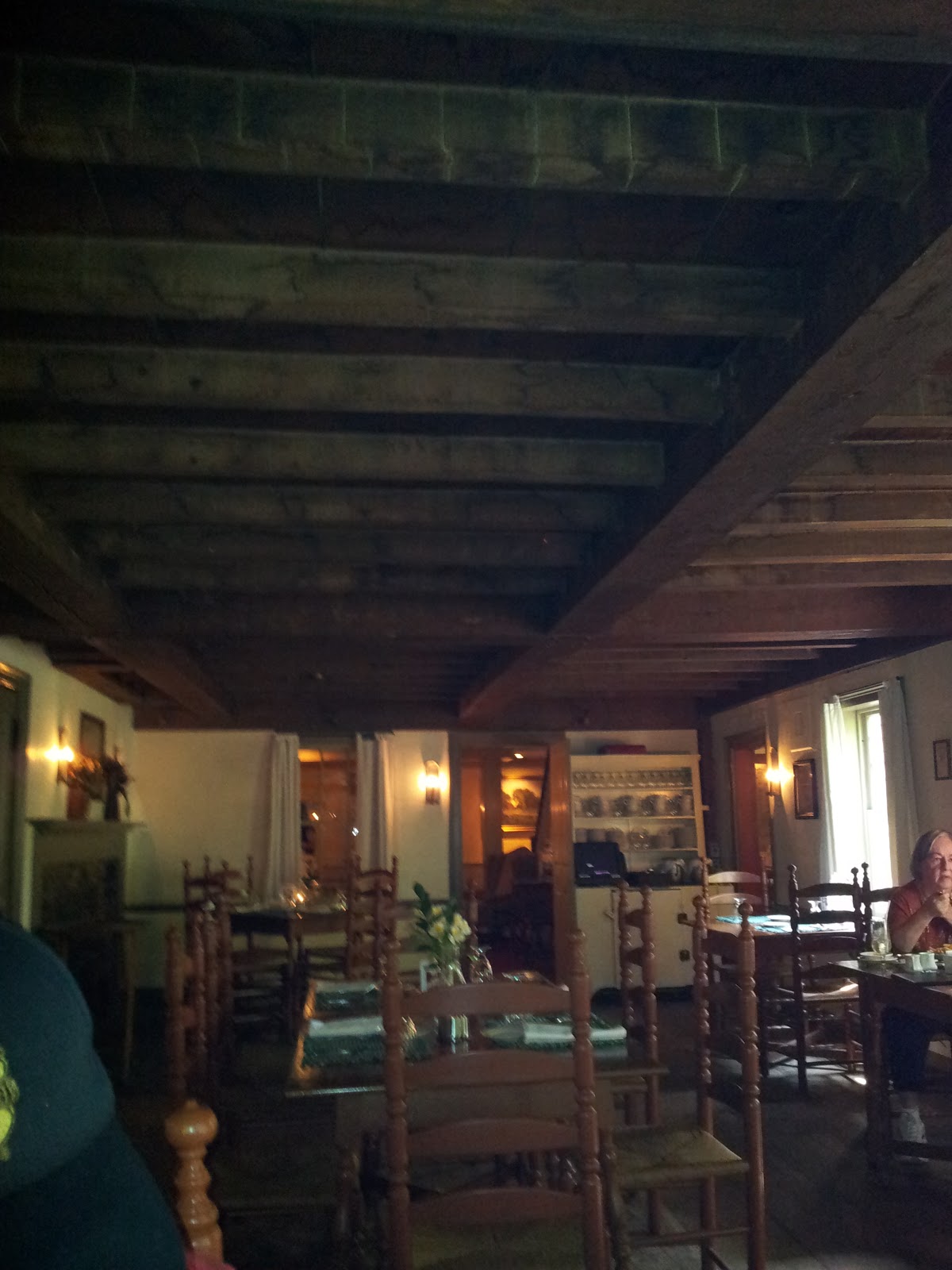 Blackbird Pie: Longfellow's Wayside Inn Apple Pie