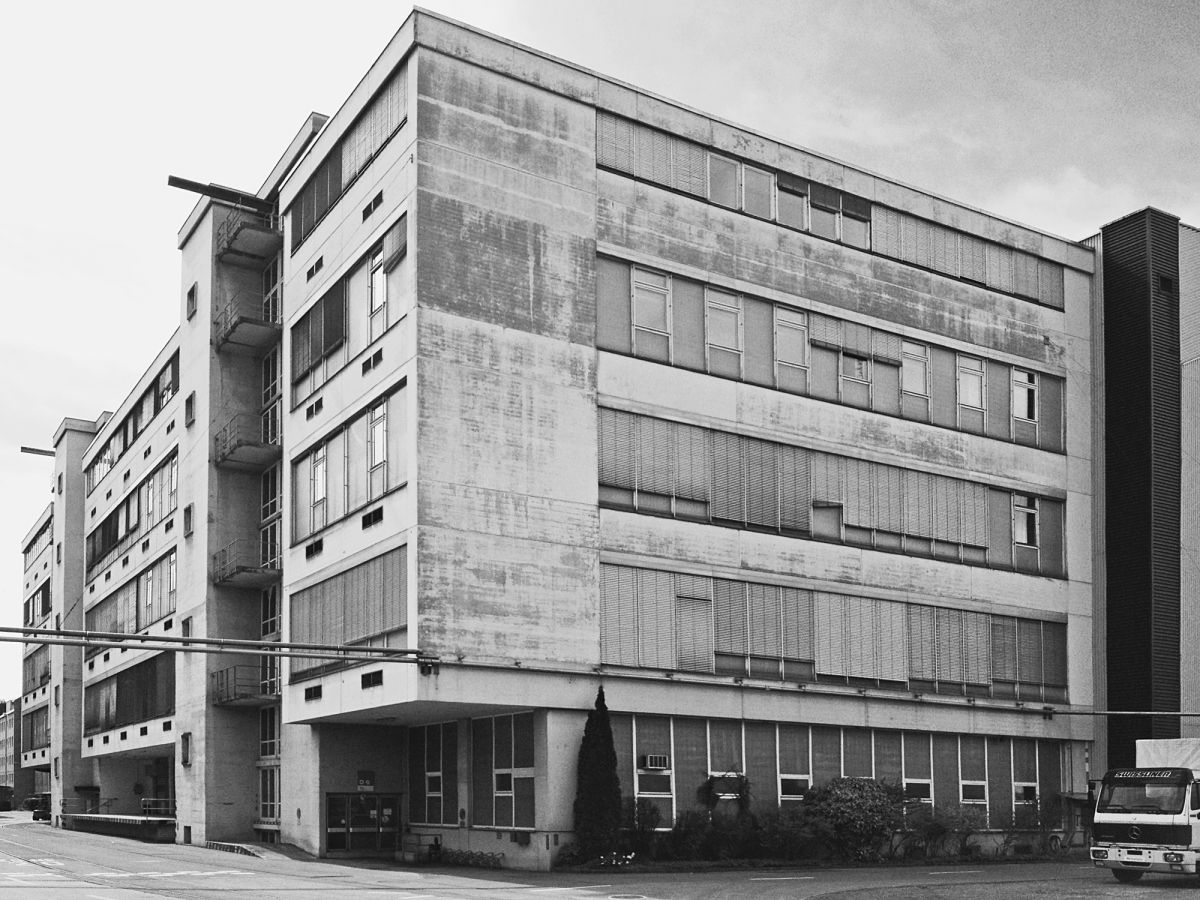 EM2N – a f a s i a