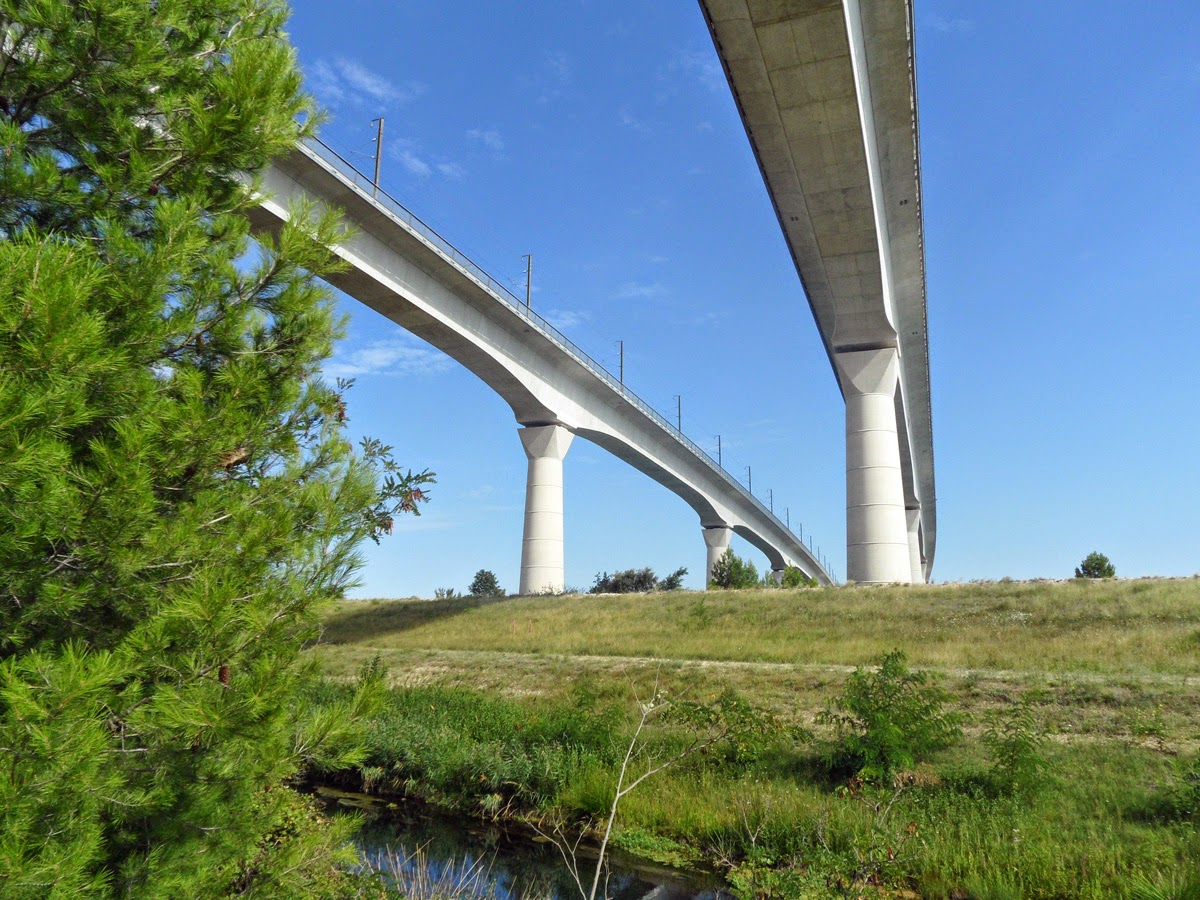 The Happy Pontist: French Bridges: 4. TGV Viaduct, Avignon
