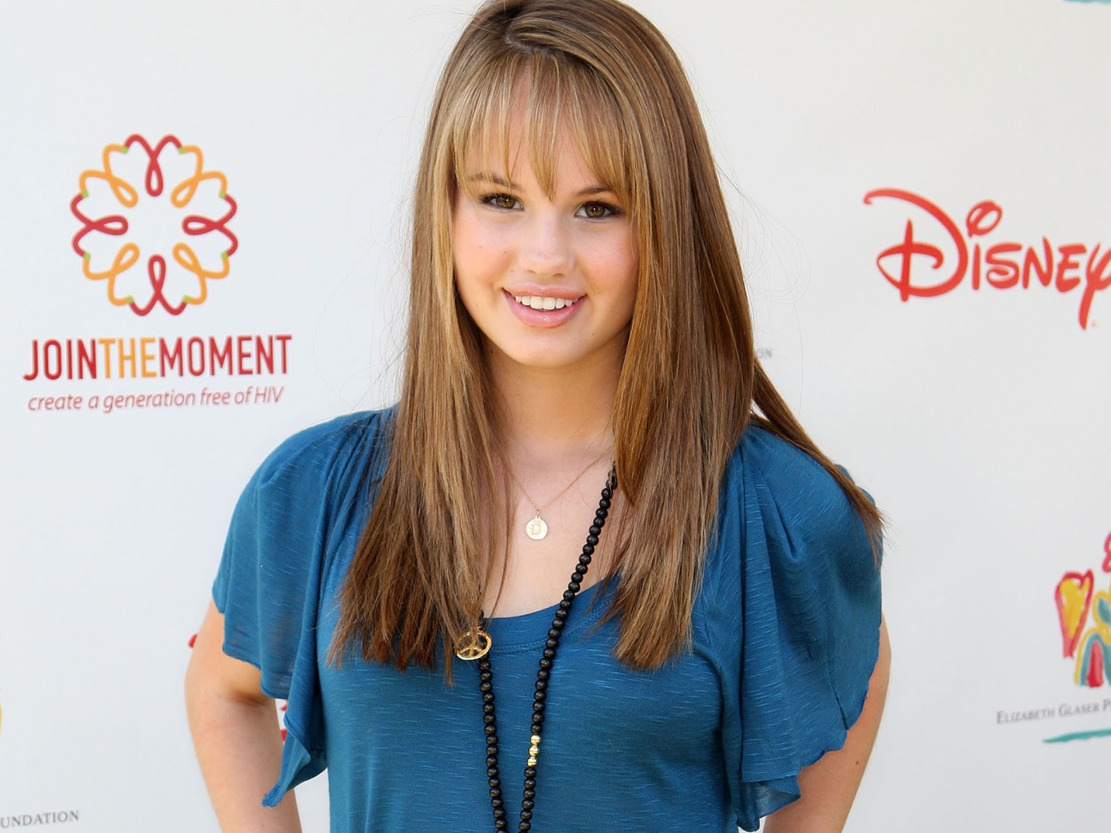 DISNEY COTILLEOS: Imagenes de Debby Ryan