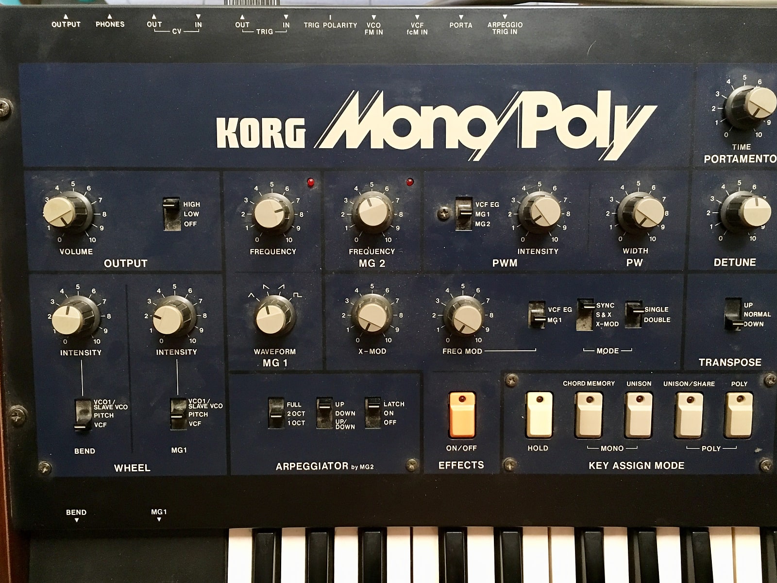 MATRIXSYNTH: Korg Mono/Poly Analog Synthesizer SN 372637
