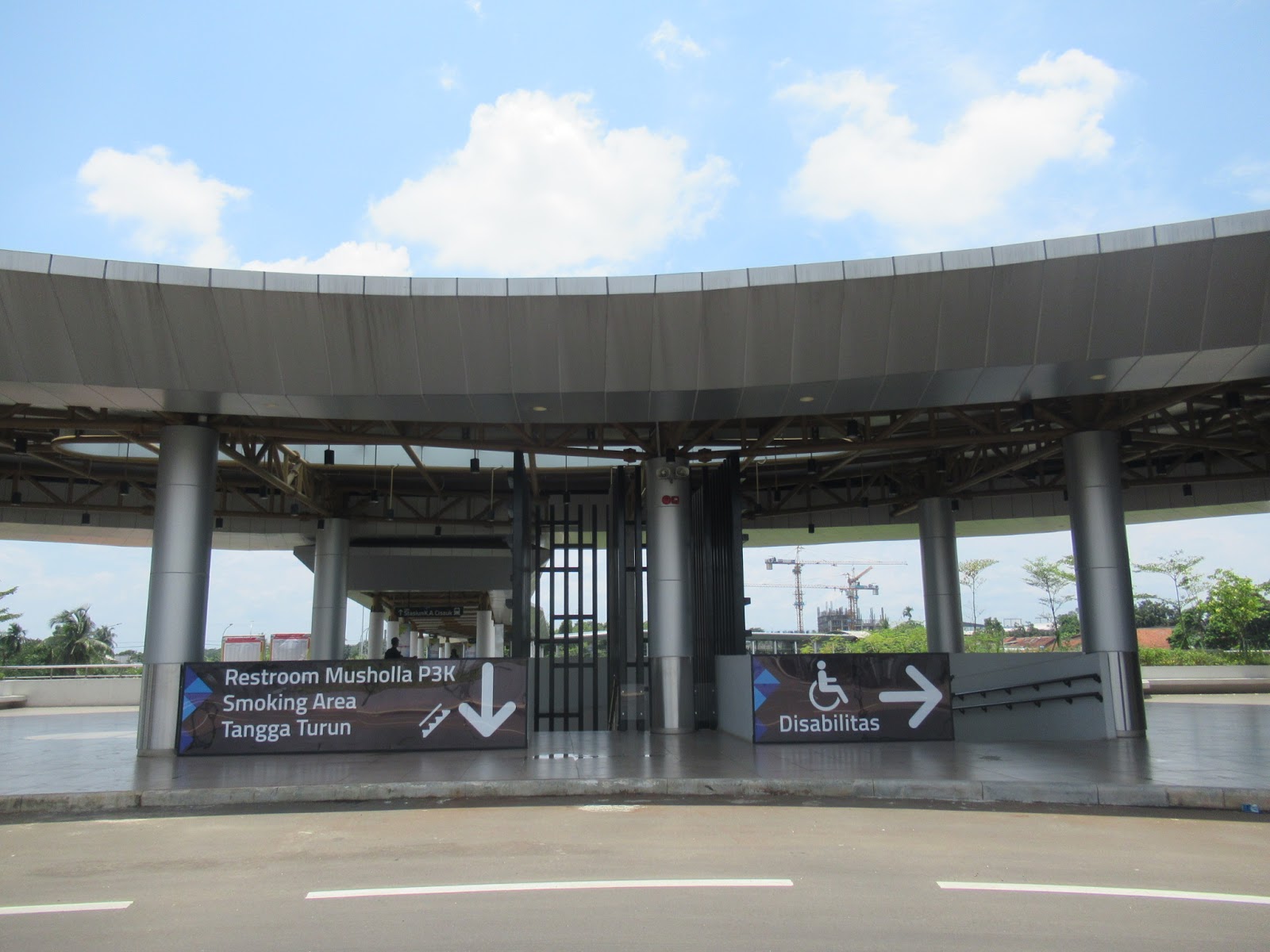 Eksplore Stasiun Cisauk dan Intermoda BSD City | Kurnia Amelia