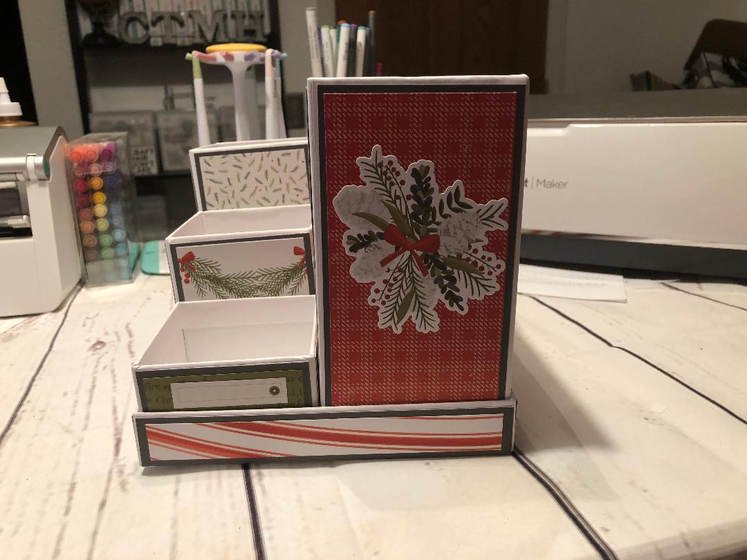 Lori's Scrappy Bunch - Create Your World: Tis the Season Desk Organizer