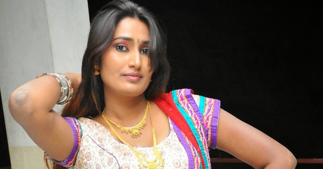 New Actress Swathi Naidu Hot Photos