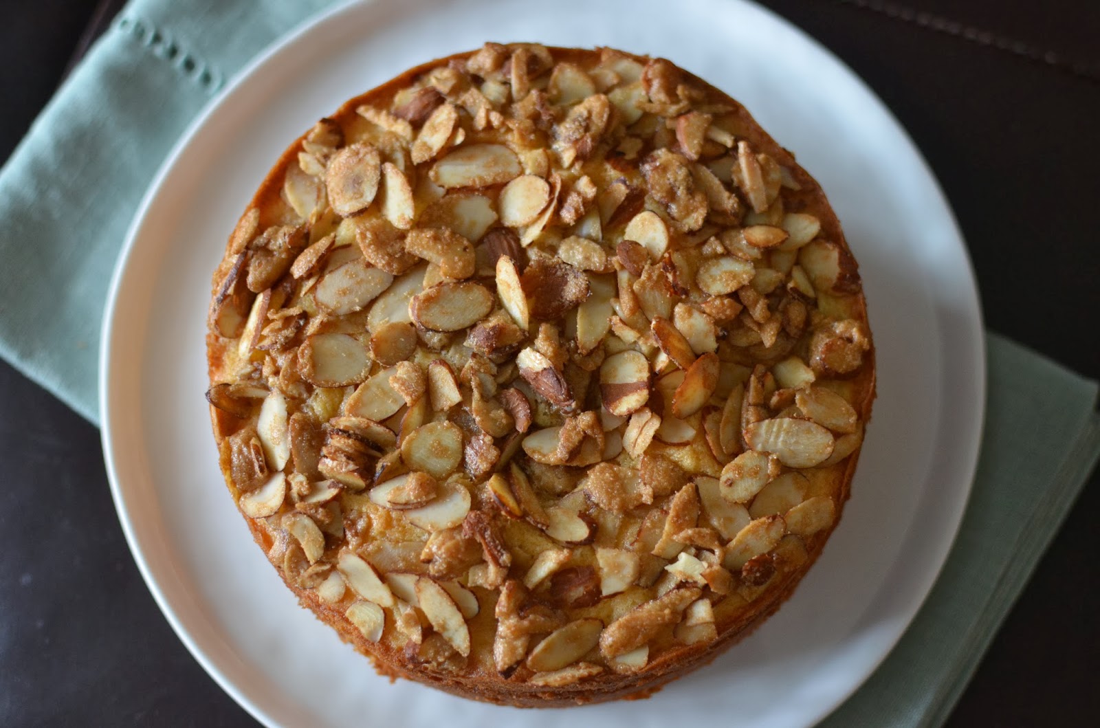Playing with Flour: Almond semolina cake