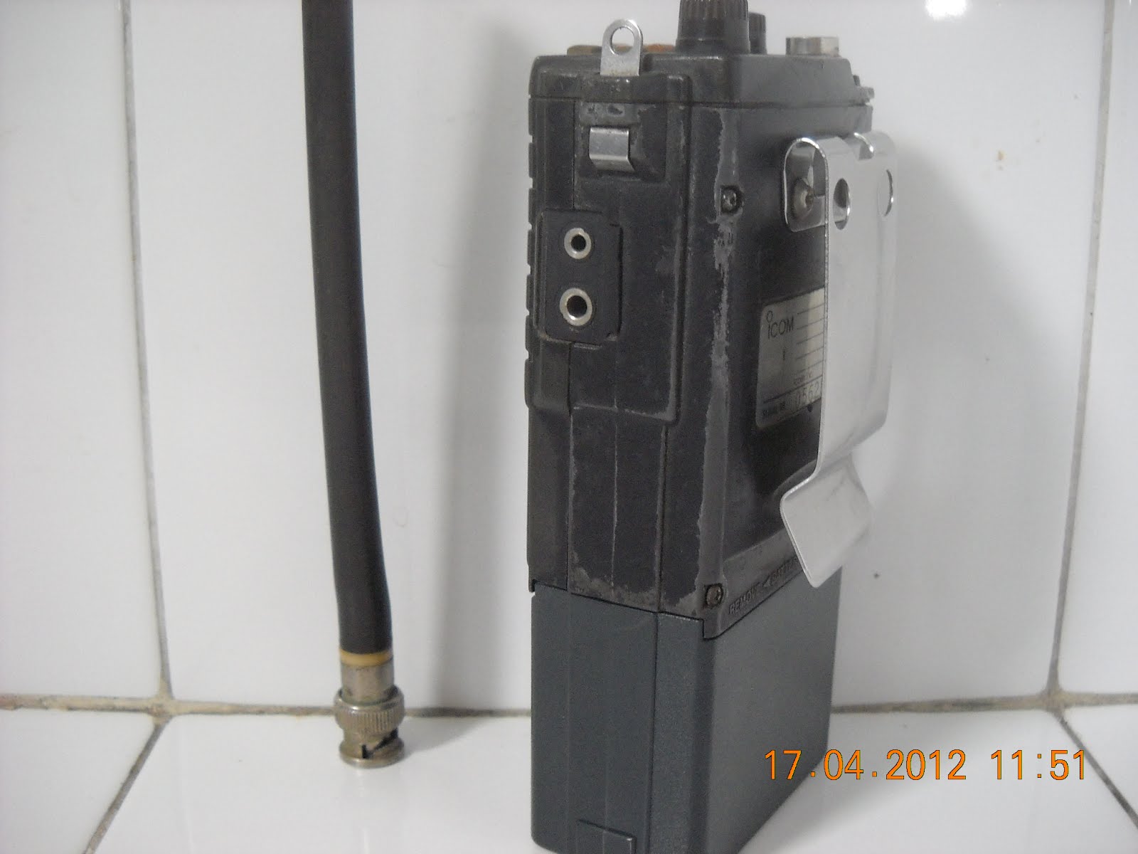 Sinar Agung ( Y C 2 V D I ): HT ICOM 2GA ( TERJUAL MADIUN - JATIM )