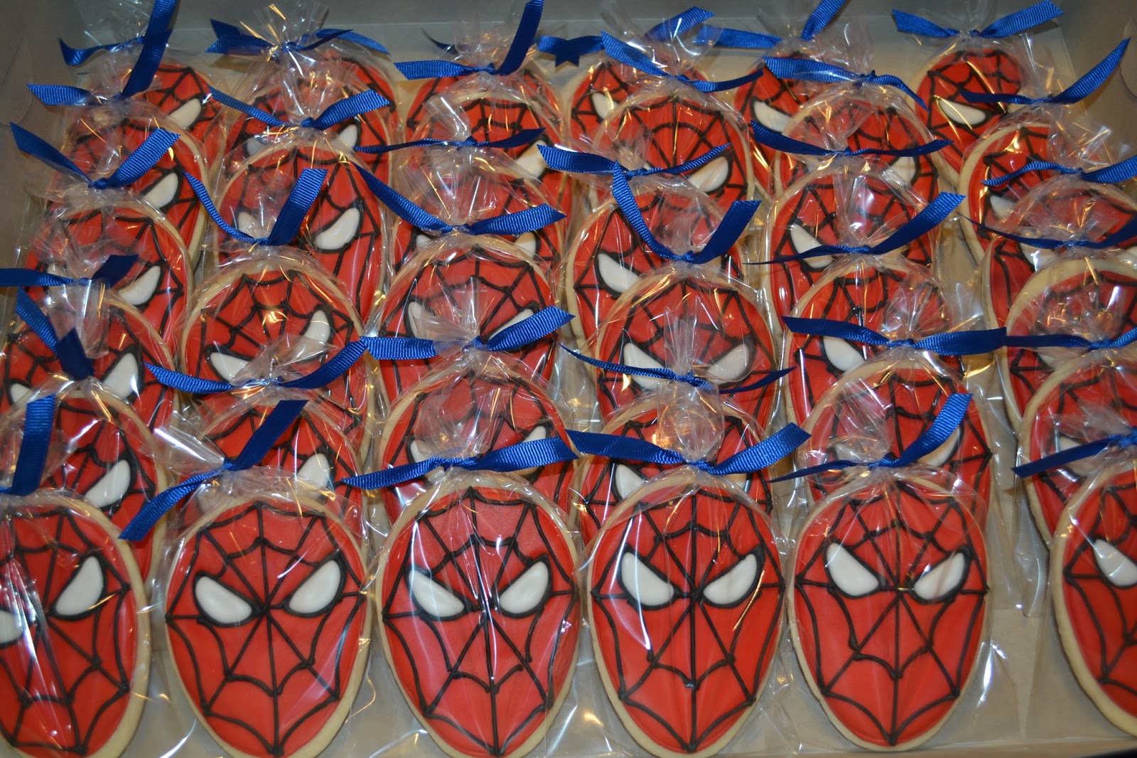 The Cutest Little Cakes by Celeste: Spiderman Cookies
