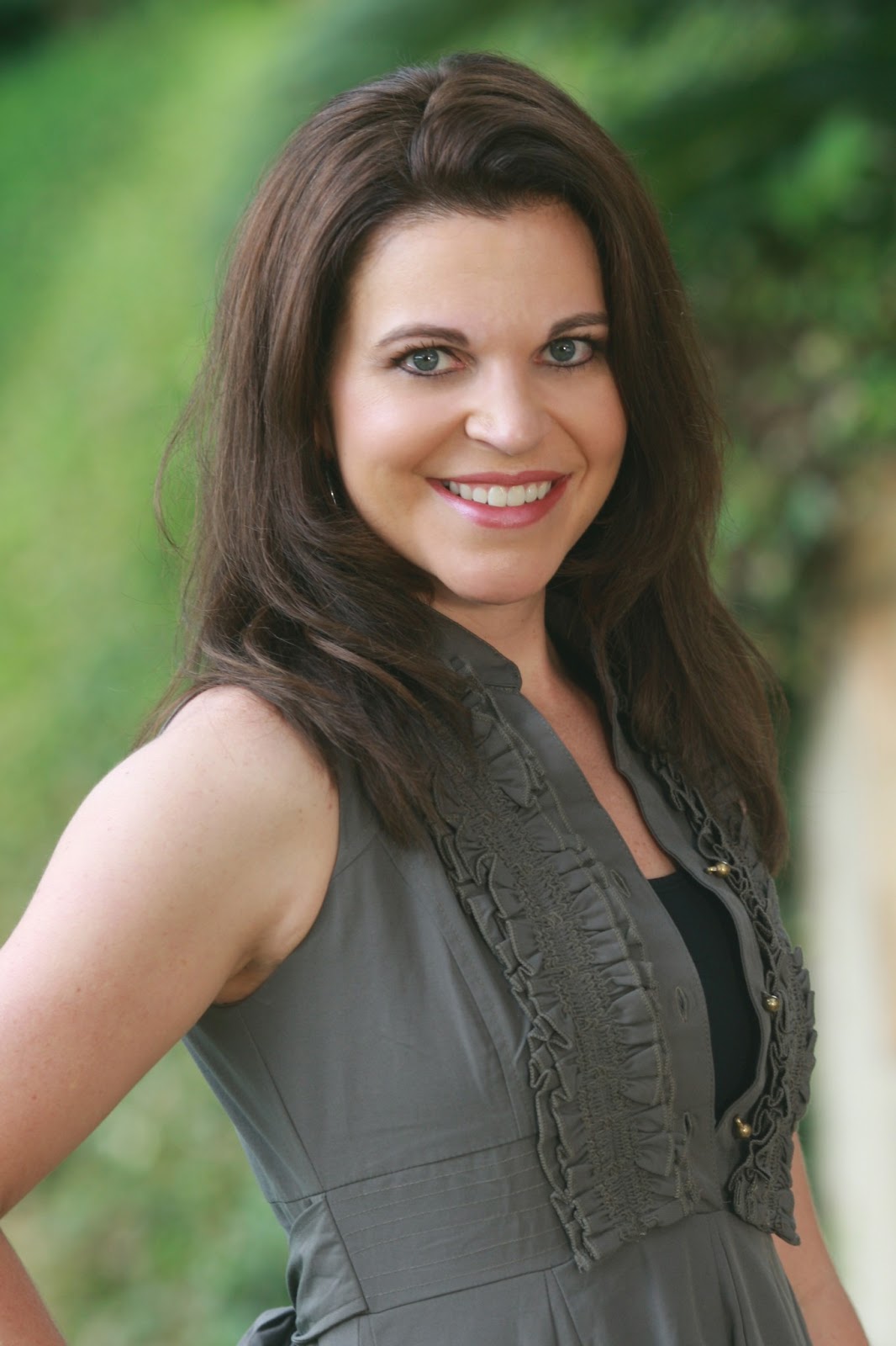 The Costume Lounge: Spotlight on Style Pro Ashley Worrell