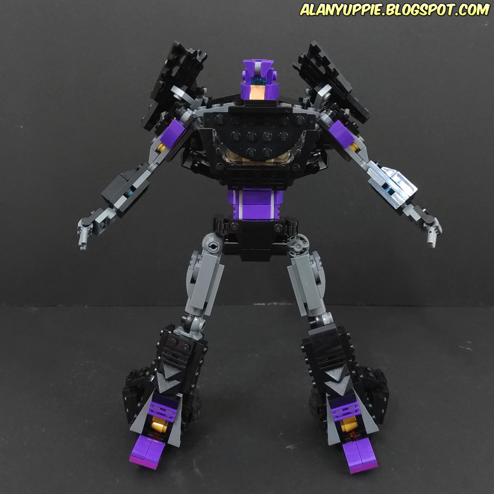 Alanyuppie's LEGO Transformers: LEGO Batman Batmobile transforming ...