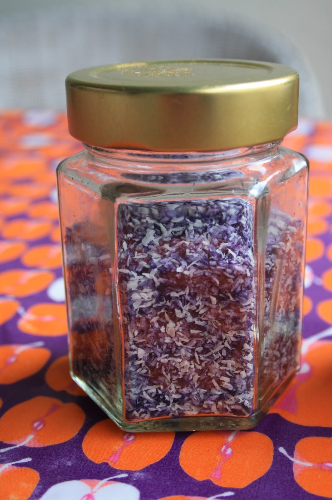 Colorful Fun Living: Tip: pynt til kager og cupcakes