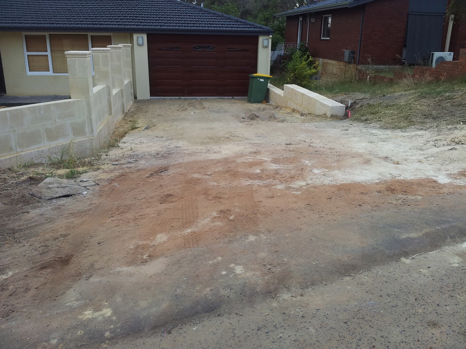 Jarrah Jungle: Say Hello To My New Shiny Flat Driveway
